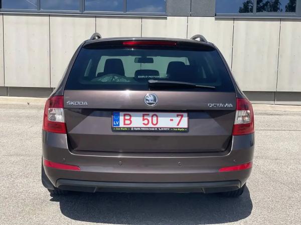 Brūns Skoda Octavia 2015 Sigulda, ar dzinēja tilpumu 1.60 L un nobraukumu 332 tūkst. km par 4790 €, foto 5 vietnē AUTOMOTO.COM.LV