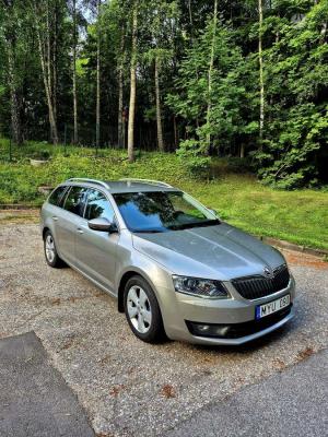 Brown Skoda Octavia 2015 in Vilnius, with an engine capacity of 1.60 L and mileage of 380 thousand km for 6000 €, photo 3 on AUTOMOTO.COM.LV