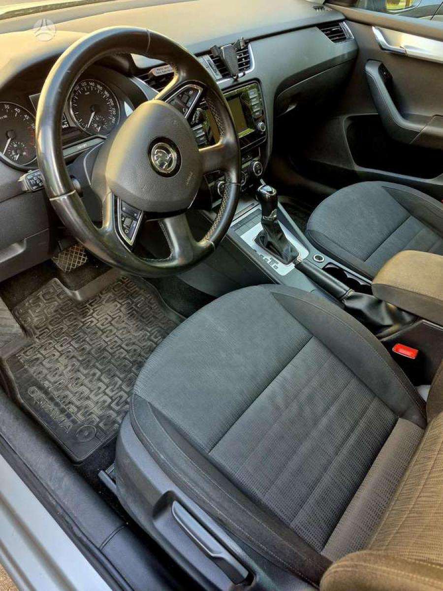 Brown Skoda Octavia 2015 in Vilnius, with an engine capacity of 1.60 L and mileage of 380 thousand km for 6000 €, photo 13 on AUTOMOTO.COM.LV