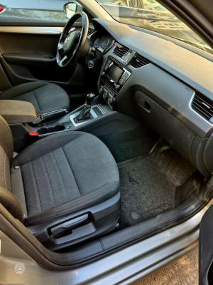 Brown Skoda Octavia 2015 in Vilnius, with an engine capacity of 1.60 L and mileage of 380 thousand km for 6000 €, photo 14 on AUTOMOTO.COM.LV