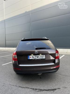 Brown Skoda Octavia 2015 in Kaunas, with an engine capacity of 1.60 L and mileage of 376 thousand km for 5900 €, photo 8 on AUTOMOTO.COM.LV