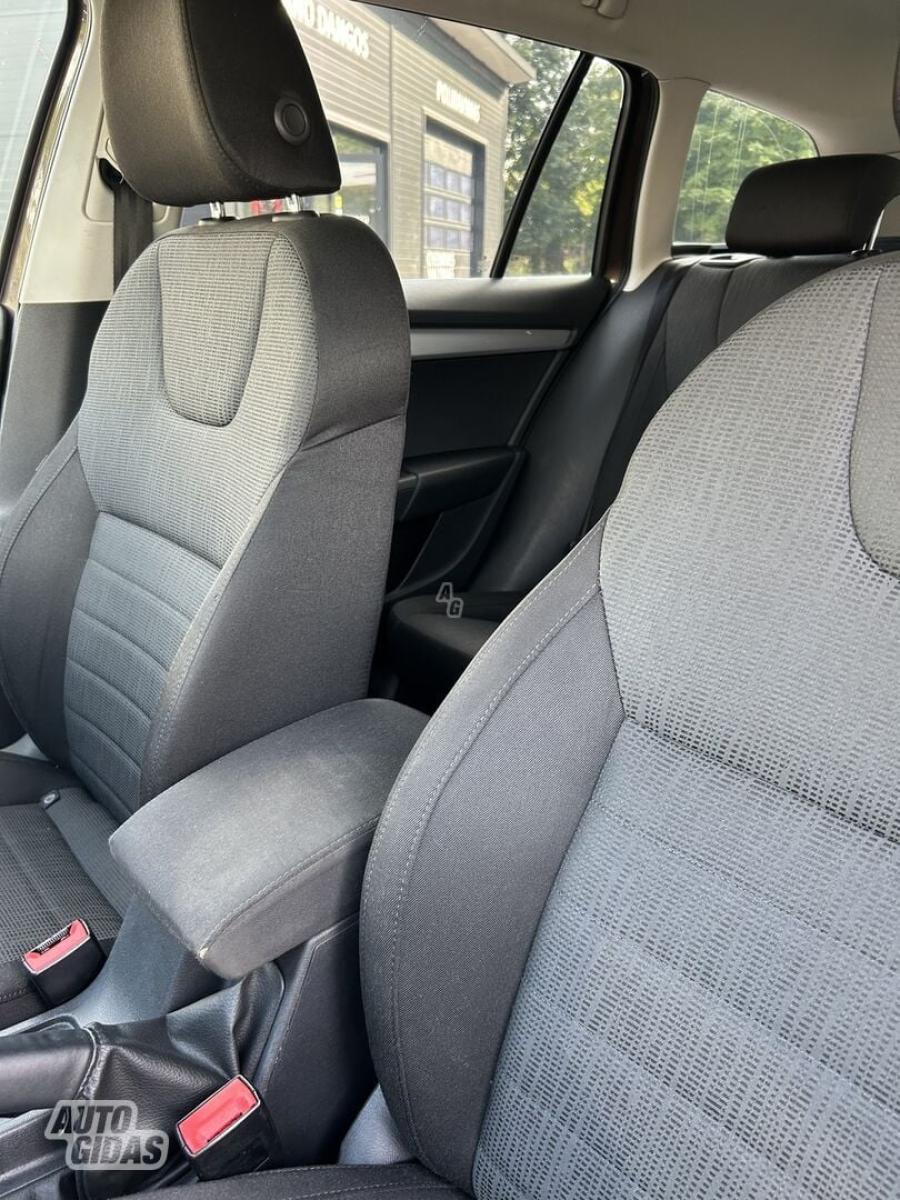 Brown Skoda Octavia 2015 in Kaunas, with an engine capacity of 1.60 L and mileage of 376 thousand km for 5900 €, photo 13 on AUTOMOTO.COM.LV