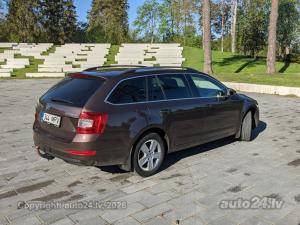 Brūns Skoda Octavia 2016 Tallina, ar dzinēja tilpumu 1.40 L un nobraukumu 246 tūkst. km par 8900 €, foto 5 vietnē AUTOMOTO.COM.LV