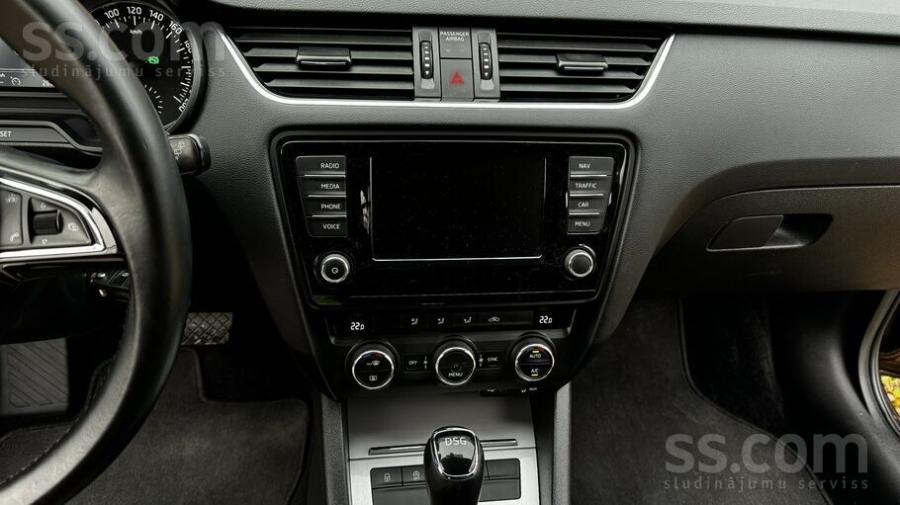 Brūns Skoda Octavia 2016 Rīga, ar dzinēja tilpumu 1.60 L un nobraukumu 191 tūkst. km par 8000 €, foto 18 vietnē AUTOMOTO.COM.LV