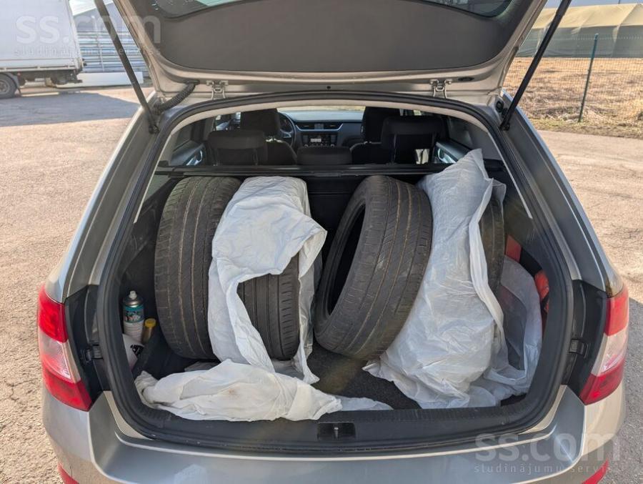Brūns Skoda Octavia 2016 Rīga, ar dzinēja tilpumu 1.60 L un nobraukumu 425 tūkst. km par 3400 €, foto 4 vietnē AUTOMOTO.COM.LV
