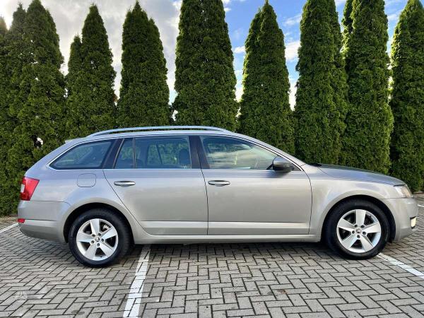 Brown Skoda Octavia 2016 in Vilnius, with an engine capacity of 1.97 L and mileage of 400 thousand km for 5450 €, photo 4 on AUTOMOTO.COM.LV