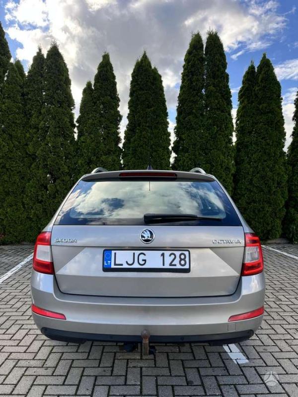 Brown Skoda Octavia 2016 in Vilnius, with an engine capacity of 1.97 L and mileage of 400 thousand km for 5450 €, photo 7 on AUTOMOTO.COM.LV