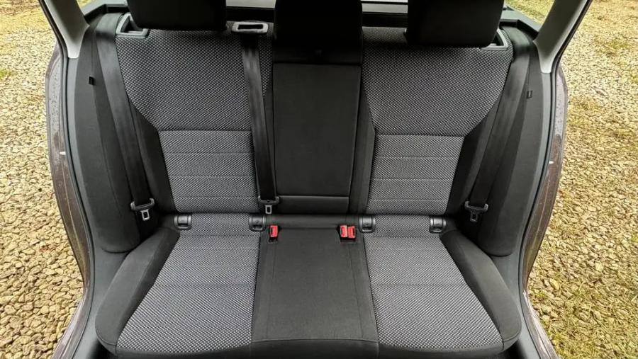 Brūns Skoda Octavia 2016 Rīga, ar dzinēja tilpumu 1.60 L un nobraukumu 191 tūkst. km par 8000 €, foto 16 vietnē AUTOMOTO.COM.LV