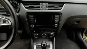 Brūns Skoda Octavia 2016 Rīga, ar dzinēja tilpumu 1.60 L un nobraukumu 191 tūkst. km par 8000 €, foto 18 vietnē AUTOMOTO.COM.LV
