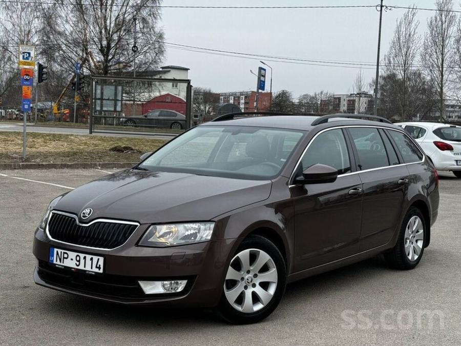 Brown Skoda Octavia 2016 in Riga, with an engine capacity of 1.60 L and mileage of 322 thousand km for 6000 €, photo 4 on AUTOMOTO.COM.LV
