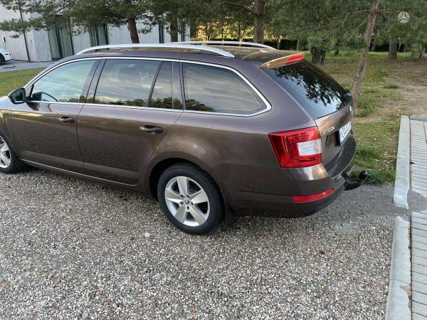 Brown Skoda Octavia 2016 in Vilnius, with an engine capacity of 1.40 L and mileage of 226 thousand km for 7600 €, photo 3 on AUTOMOTO.COM.LV