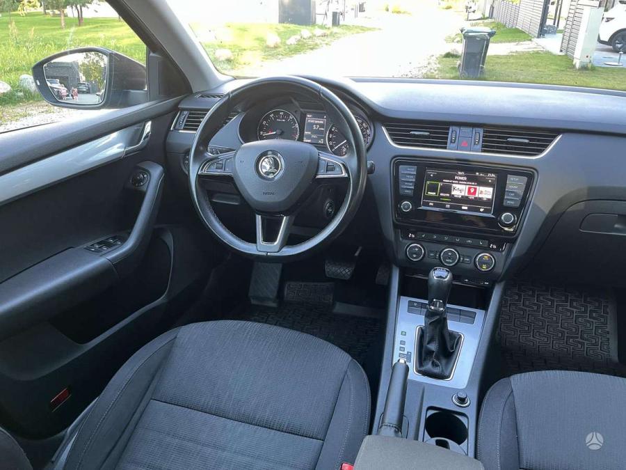 Brūns Skoda Octavia 2016 Viļņa, ar dzinēja tilpumu 1.40 L un nobraukumu 226 tūkst. km par 7600 €, foto 13 vietnē AUTOMOTO.COM.LV