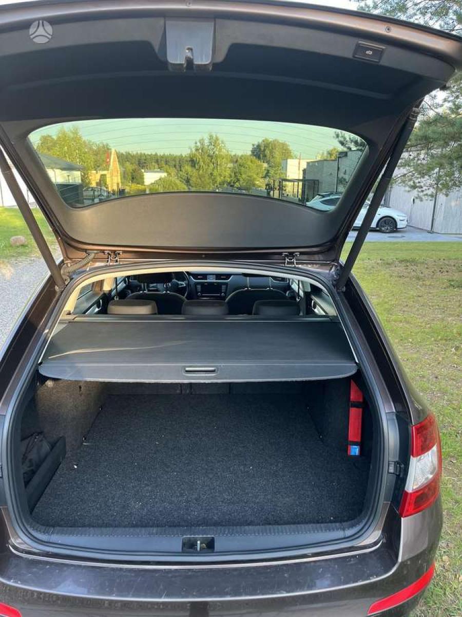 Brūns Skoda Octavia 2016 Viļņa, ar dzinēja tilpumu 1.40 L un nobraukumu 226 tūkst. km par 7600 €, foto 15 vietnē AUTOMOTO.COM.LV