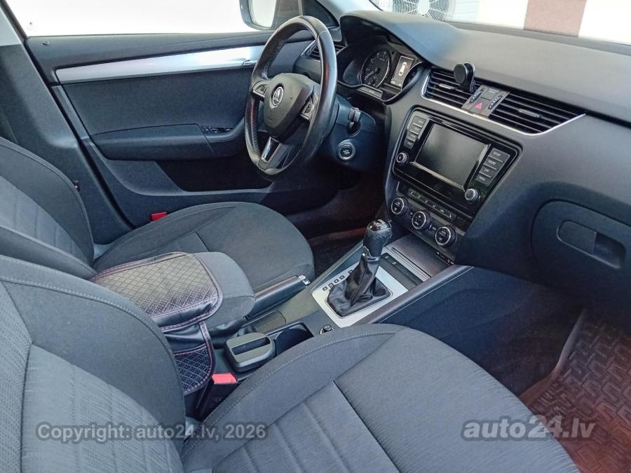 Brown Skoda Octavia 2017 in Tallinn, with an engine capacity of 1.40 L and mileage of 113 thousand km for 9999 €, photo 12 on AUTOMOTO.COM.LV