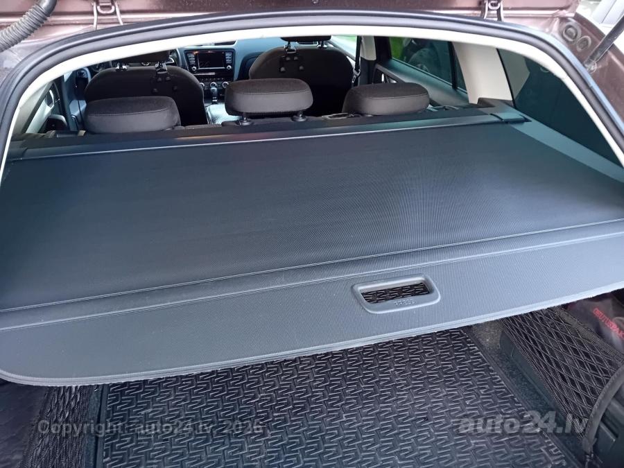 Brown Skoda Octavia 2017 in Tallinn, with an engine capacity of 1.40 L and mileage of 113 thousand km for 9999 €, photo 22 on AUTOMOTO.COM.LV