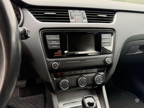 Brown Skoda Octavia 2017 in Vilnius, with an engine capacity of 1.40 L and mileage of 175 thousand km for 8500 €, photo 5 on AUTOMOTO.COM.LV