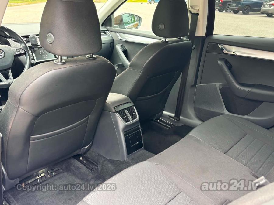 Brūns Skoda Octavia 2017 Tallina, ar dzinēja tilpumu 1.40 L un nobraukumu 238 tūkst. km par 8300 €, foto 9 vietnē AUTOMOTO.COM.LV