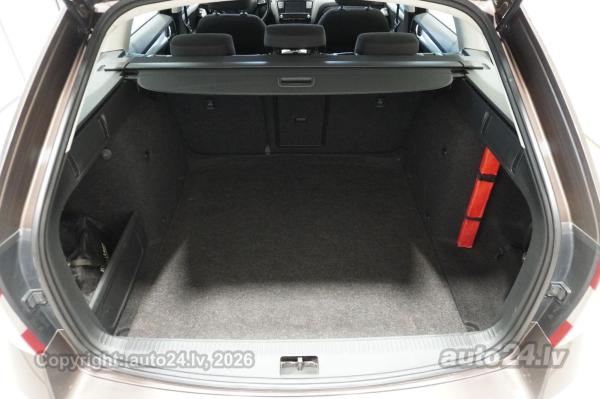 Brown Skoda Octavia 2018 in Tallinn, with an engine capacity of 1.00 L and mileage of 229 thousand km for 9900 €, photo 7 on AUTOMOTO.COM.LV