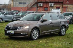 Brown Skoda Octavia 2019 in Liepaja, with an engine capacity of 1.60 L and mileage of 157 thousand km for 9500 €, photo 3 on AUTOMOTO.COM.LV