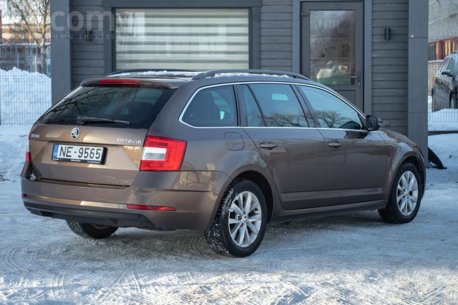 Brown Skoda Octavia 2019 in Liepaja, with an engine capacity of 1.60 L and mileage of 157 thousand km for 9500 €, photo 3 on AUTOMOTO.COM.LV