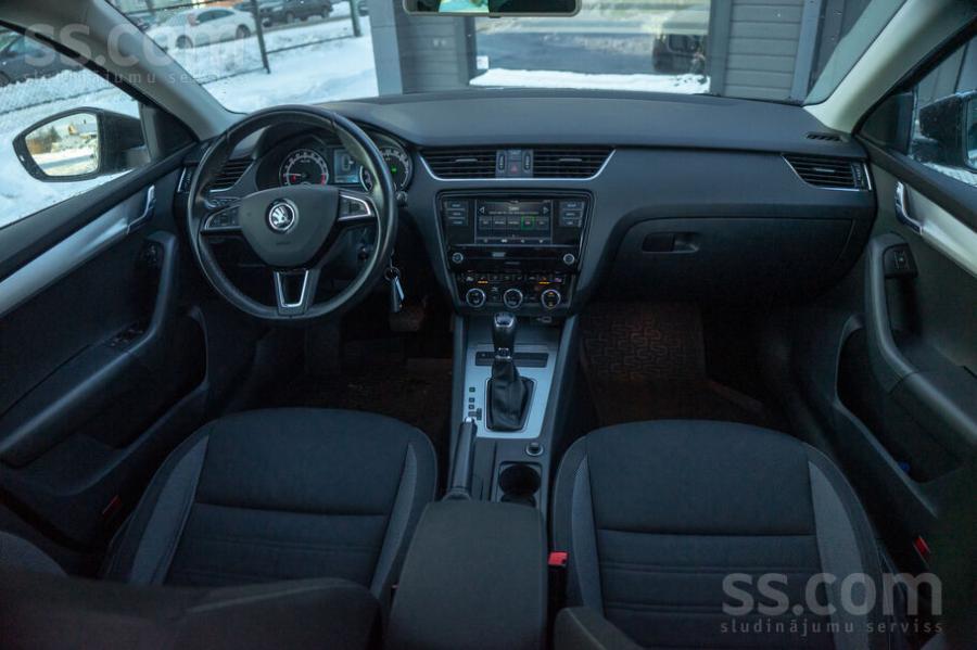 Brown Skoda Octavia 2019 in Liepaja, with an engine capacity of 1.60 L and mileage of 157 thousand km for 9500 €, photo 5 on AUTOMOTO.COM.LV