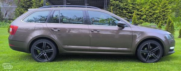 Brown Skoda Octavia 2019 in Vilnius, with an engine capacity of 1.60 L and mileage of 368 thousand km for 8999 €, photo 4 on AUTOMOTO.COM.LV