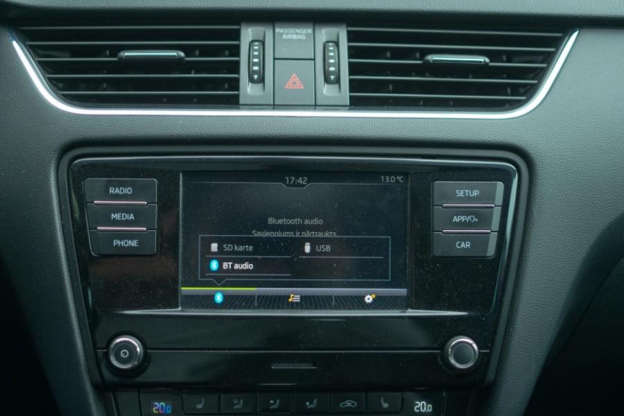 Brown Skoda Octavia 2019 in Riga, with an engine capacity of 1.60 L and mileage of 157 thousand km for 10850 €, photo 18 on AUTOMOTO.COM.LV