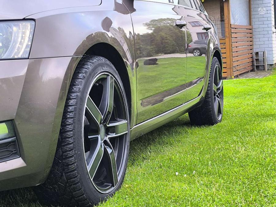 Brūns Skoda Octavia 2019 Viļņa, ar dzinēja tilpumu 1.60 L un nobraukumu 371 tūkst. km par 8000 €, foto 14 vietnē AUTOMOTO.COM.LV