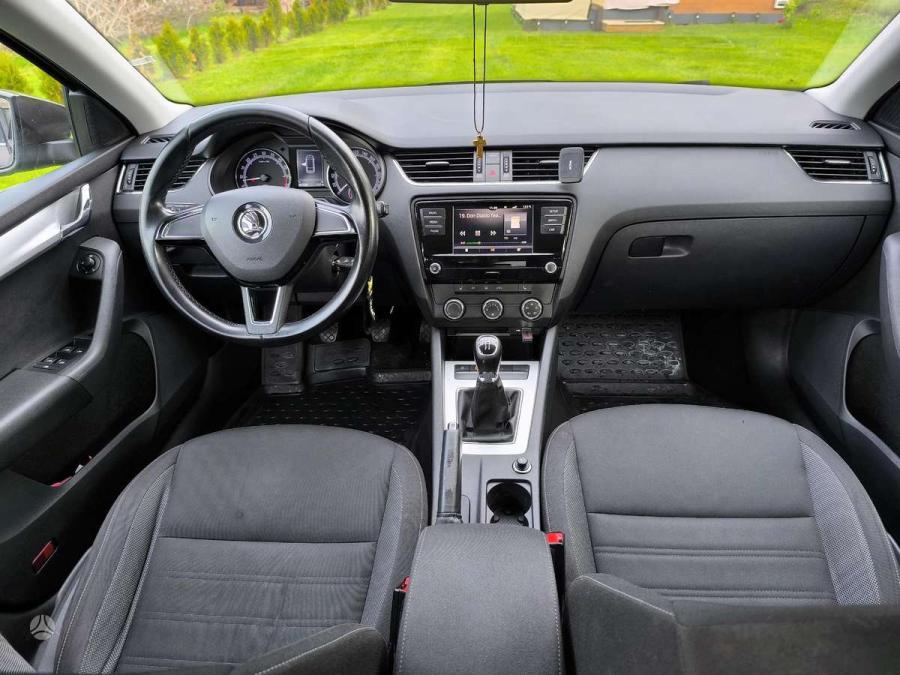 Brūns Skoda Octavia 2019 Viļņa, ar dzinēja tilpumu 1.60 L un nobraukumu 371 tūkst. km par 8000 €, foto 21 vietnē AUTOMOTO.COM.LV