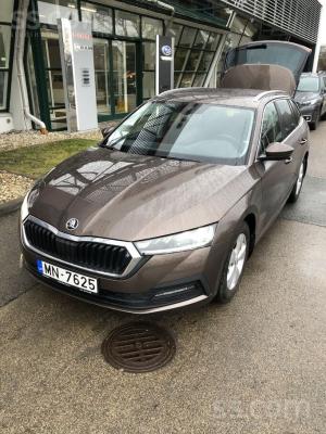 Brown Skoda Octavia 2020 in Riga, with an engine capacity of 1.50 L and mileage of 35 thousand km for 16000 €, photo 6 on AUTOMOTO.COM.LV