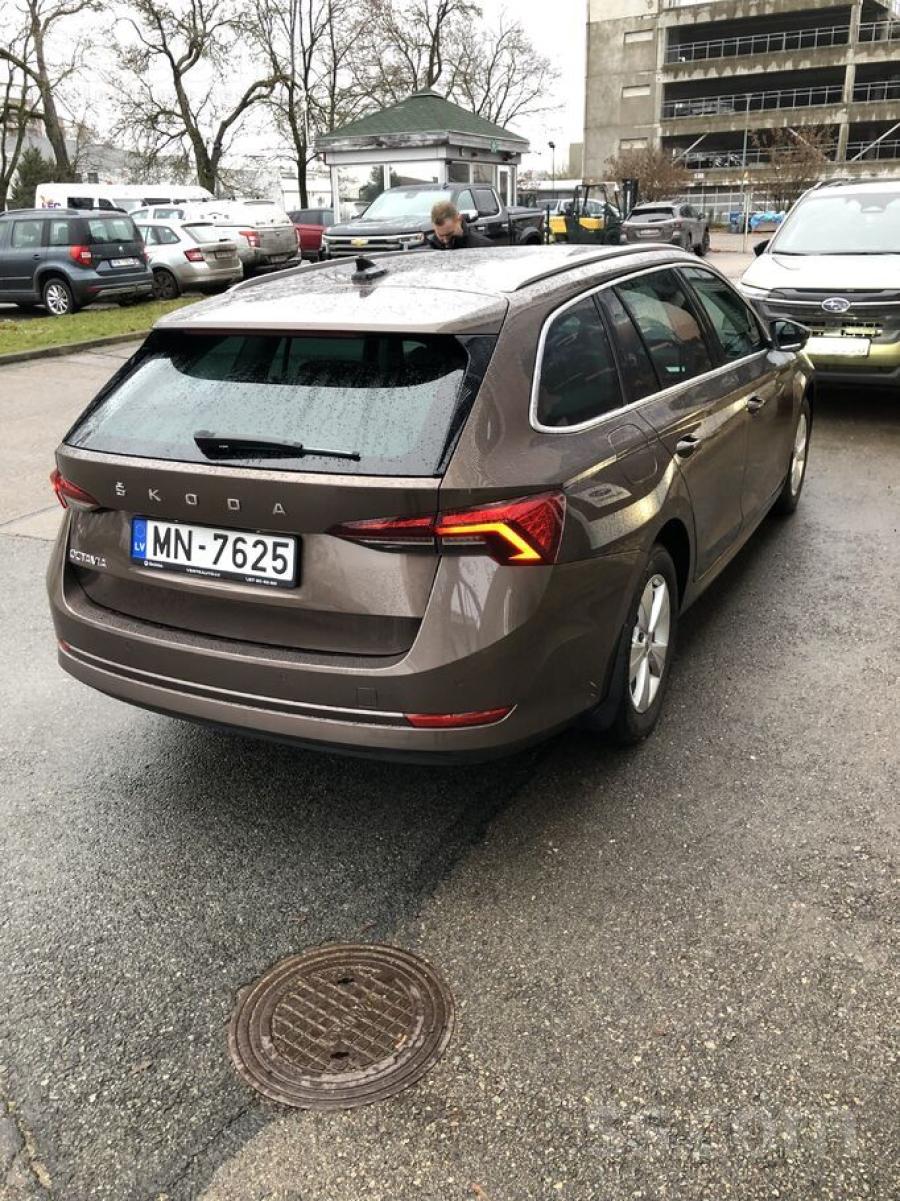 Brown Skoda Octavia 2020 in Riga, with an engine capacity of 1.50 L and mileage of 35 thousand km for 16000 €, photo 10 on AUTOMOTO.COM.LV