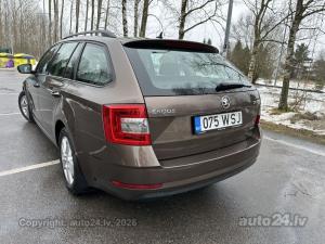 Brūns Skoda Octavia 2020 Tallina, ar dzinēja tilpumu 1.50 L un nobraukumu 163 tūkst. km par 9990 €, foto 4 vietnē AUTOMOTO.COM.LV