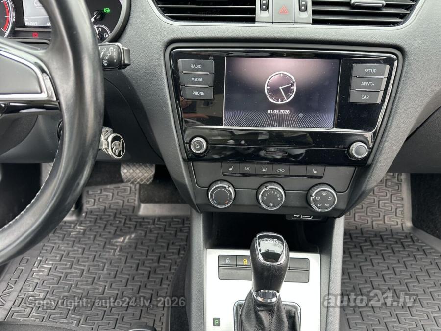 Brūns Skoda Octavia 2020 Tallina, ar dzinēja tilpumu 1.50 L un nobraukumu 163 tūkst. km par 9990 €, foto 16 vietnē AUTOMOTO.COM.LV