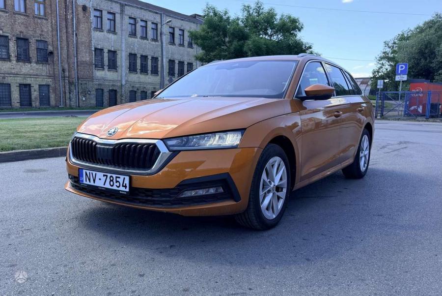 Brūns Skoda Octavia 2024 Jūrmala, ar dzinēja tilpumu 1.97 L un nobraukumu 6 tūkst. km par 8900 €, foto 1 vietnē AUTOMOTO.COM.LV