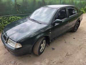 Green Skoda Octavia 2004 in Vilnius, with an engine capacity of 1.90 L and mileage of 190 thousand km for 550 €, photo  on AUTOMOTO.COM.LV