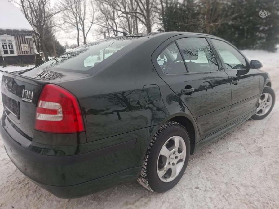 Zaļš Skoda Octavia 2005 Raseiniai, ar dzinēja tilpumu 1.97 L un nobraukumu 184 tūkst. km par 1990 €, foto 17 vietnē AUTOMOTO.COM.LV