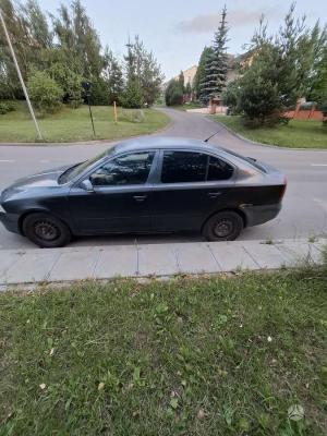 Green Skoda Octavia 2005 in Vilnius, with an engine capacity of 1.90 L and mileage of 400 thousand km for 500 €, photo 3 on AUTOMOTO.COM.LV