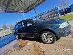 Zaļš Skoda Octavia 2006 Tallina, ar dzinēja tilpumu 1.90 L un nobraukumu 328 tūkst. km par 1235 €, foto 4 vietnē AUTOMOTO.COM.LV