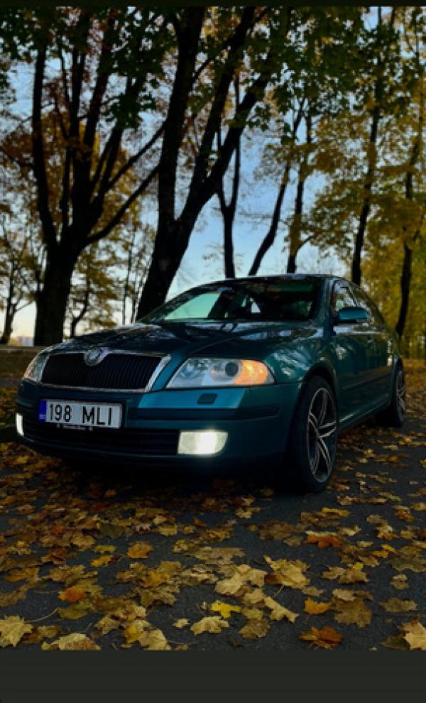 Green Skoda Octavia 2008 in Narva, with an engine capacity of 1.90 L and mileage of 440 thousand km for 2500 €, photo 1 on AUTOMOTO.COM.LV