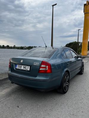 Green Skoda Octavia 2008 in Narva, with an engine capacity of 1.90 L and mileage of 440 thousand km for 2500 €, photo 5 on AUTOMOTO.COM.LV