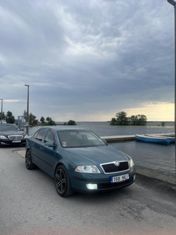 Green Skoda Octavia 2008 in Narva, with an engine capacity of 1.90 L and mileage of 440 thousand km for 2500 €, photo 8 on AUTOMOTO.COM.LV