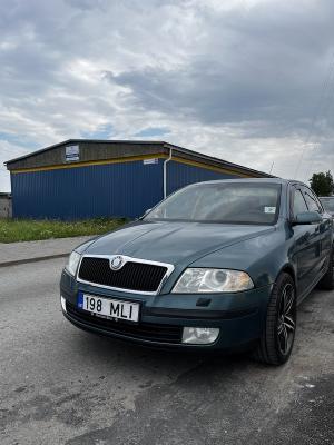 Green Skoda Octavia 2008 in Narva, with an engine capacity of 1.90 L and mileage of 440 thousand km for 2500 €, photo 12 on AUTOMOTO.COM.LV