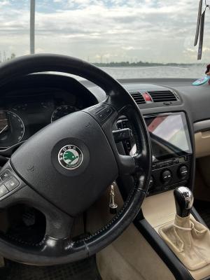 Green Skoda Octavia 2008 in Narva, with an engine capacity of 1.90 L and mileage of 440 thousand km for 2500 €, photo 14 on AUTOMOTO.COM.LV