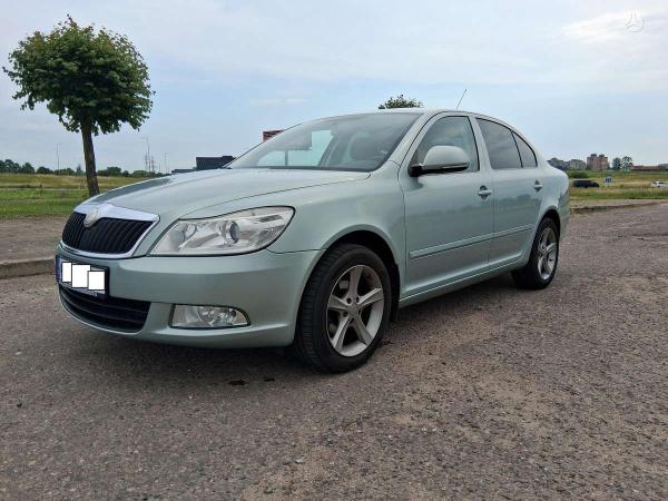 Green Skoda Octavia 2008 in Kaunas, with an engine capacity of 1.90 L and mileage of 211 thousand km for 3850 €, photo 2 on AUTOMOTO.COM.LV