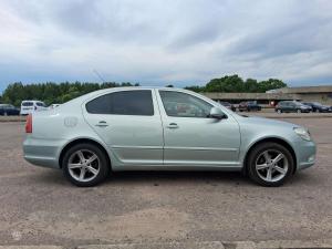 Zaļš Skoda Octavia 2008 Kauņa, ar dzinēja tilpumu 1.90 L un nobraukumu 211 tūkst. km par 3850 €, foto 6 vietnē AUTOMOTO.COM.LV