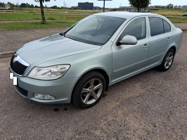 Green Skoda Octavia 2008 in Kaunas, with an engine capacity of 1.90 L and mileage of 211 thousand km for 3850 €, photo 9 on AUTOMOTO.COM.LV