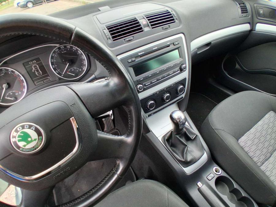 Zaļš Skoda Octavia 2008 Kauņa, ar dzinēja tilpumu 1.90 L un nobraukumu 211 tūkst. km par 3850 €, foto 15 vietnē AUTOMOTO.COM.LV
