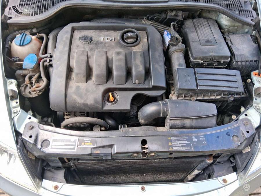 Zaļš Skoda Octavia 2008 Kauņa, ar dzinēja tilpumu 1.90 L un nobraukumu 211 tūkst. km par 3850 €, foto 23 vietnē AUTOMOTO.COM.LV