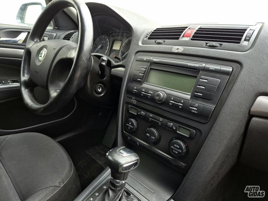 Zaļš Skoda Octavia 2008 Kauņa, ar dzinēja tilpumu 1.90 L un nobraukumu 363 tūkst. km par 1600 €, foto 10 vietnē AUTOMOTO.COM.LV