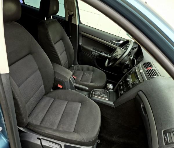 Skoda Octavia 2008 in Kaunas on AUTOMOTO.COM.LV Green Skoda Octavia 2008 in Kaunas, with an engine capacity of 1.90 L and mileage of 363 thousand km for 1600 €, photo 11 on AUTOMOTO.COM.LV